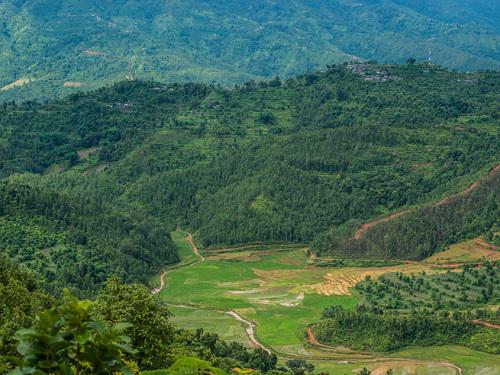 Sujata Shrestha - Rhetoric and Reality of Biodiversity Conservation in ...